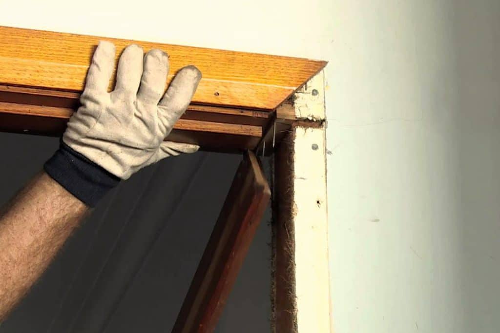 Comment Remplacer le DORMANT d'une Porte FACILEMENT