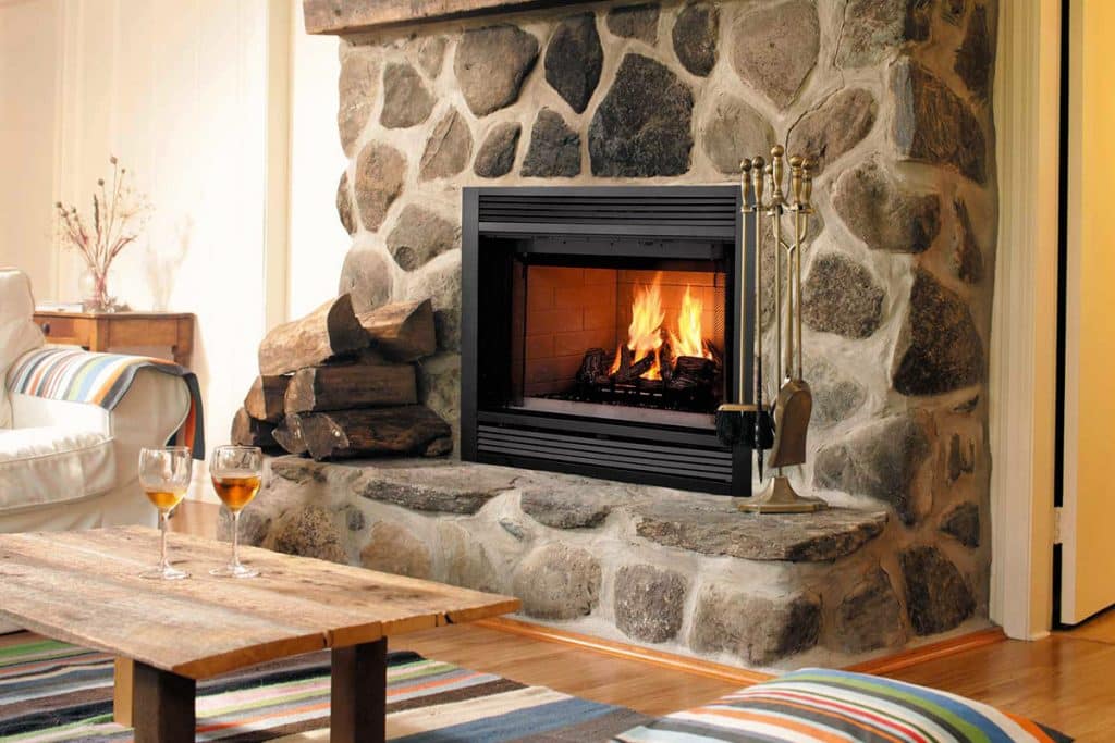 Comment NETTOYER la PIERRE d'une CHEMINEE ? 5 Astuces de PRO