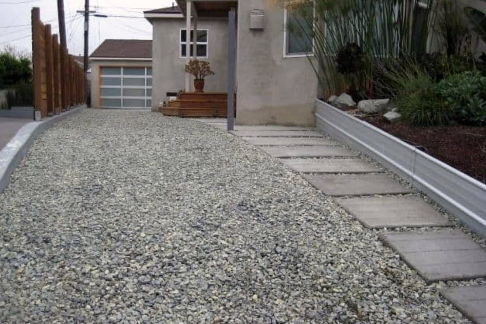 Quel gravier choisir pour une terrasse sur plot, pose réussie