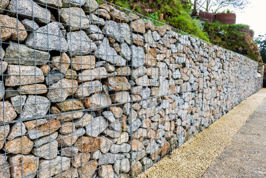 Comment Fabriquer un GABION et Quels sont ses AVANTAGES ? Guide 2025