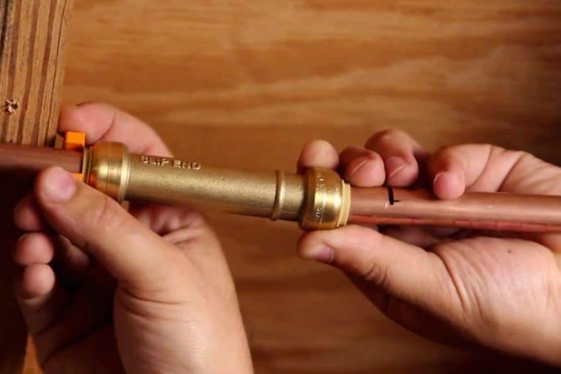 Comment RACCORDER des Tubes de CUIVRE Sans Soudure ? Guide 2025