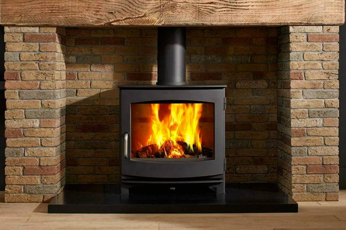 Comment INTÉGRER un Poêle à Bois dans une CHEMINÉE